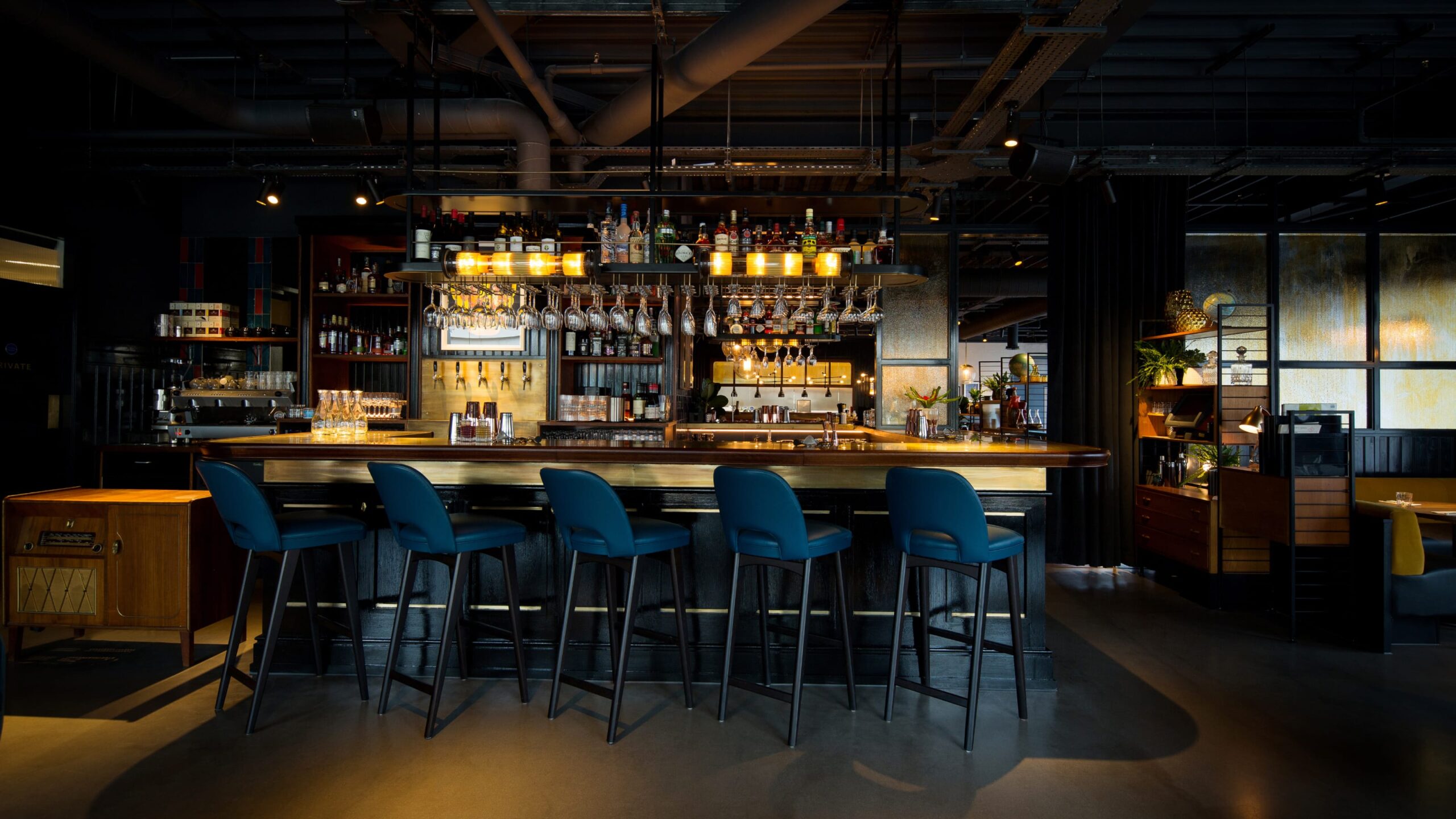 Dirty Bones - Macaulay Sinclair